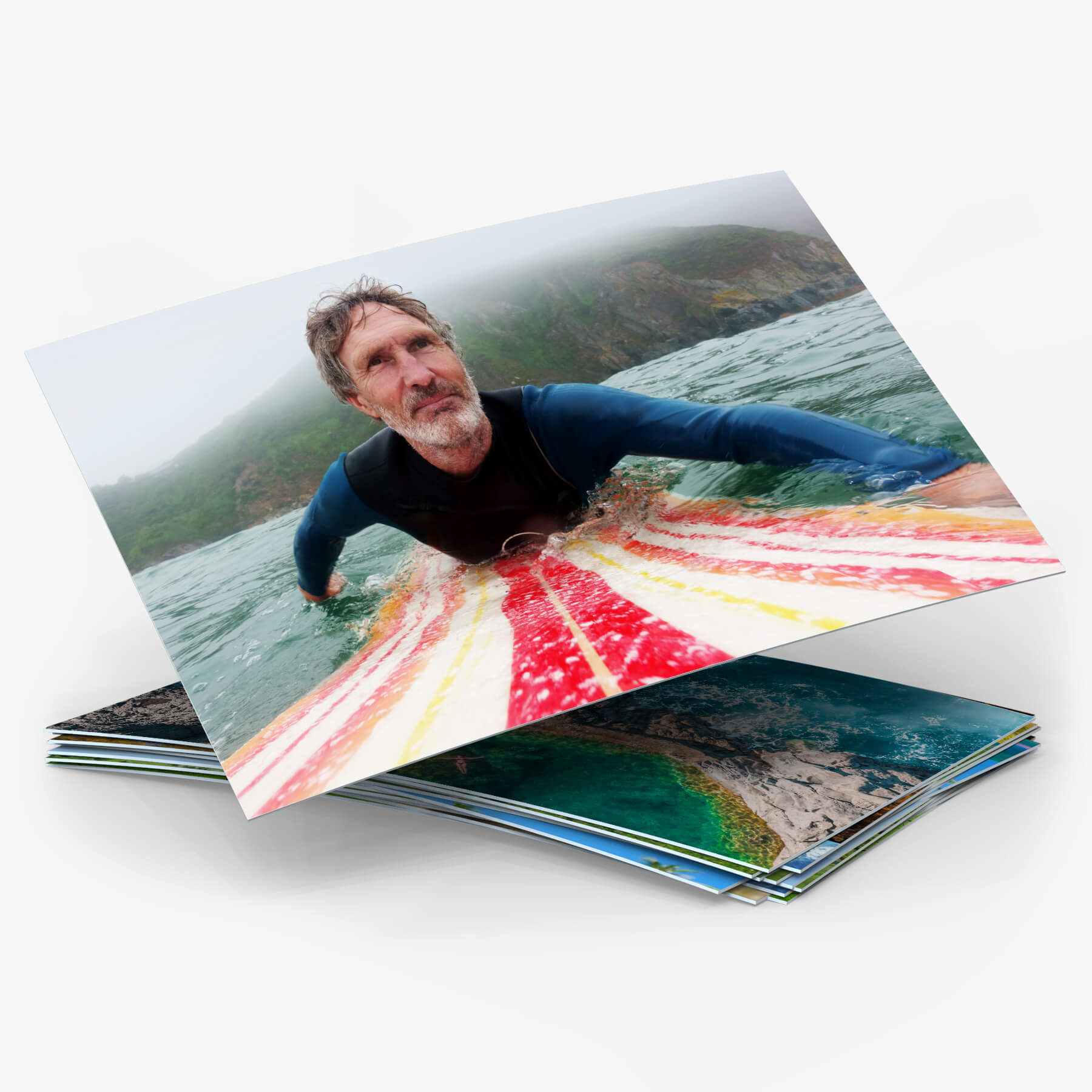 Print digital photos on 9 cm glossy photo paper | ifolor