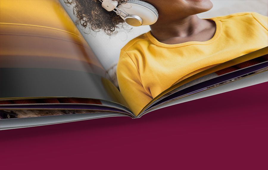Create a magazine-style soft cover photo book with 26 pages | ifolor