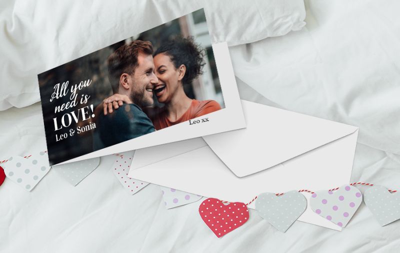 Design a folded panorama card with photos | ifolor